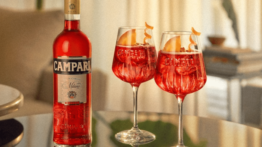 Le Campari : histoire, cocktails et plus encore - Apéritissimo ...